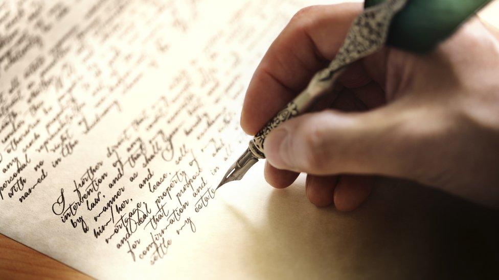 The lost art of reading other people's handwriting - BBC News The lost art of reading other people's handwriting - BBC News