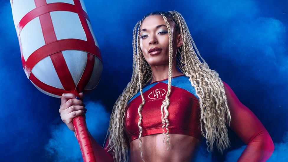 Gladiators star Comet says injury proves show is tough - BBC News