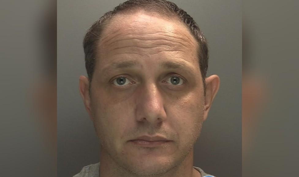 Abdi Mohamed: Man jailed for stabbing Wednesbury insurance broker to death - BBC News