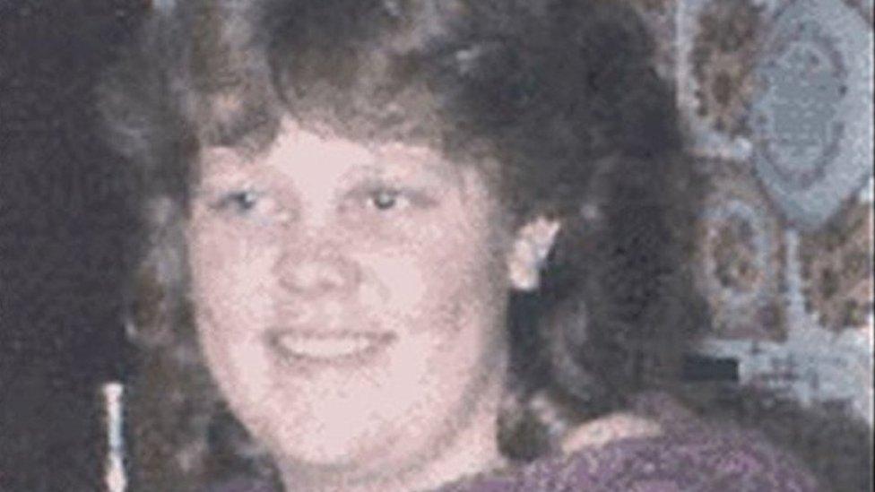 Debbie Griggs case: Andrew Griggs denies pregnant wife murder - BBC News