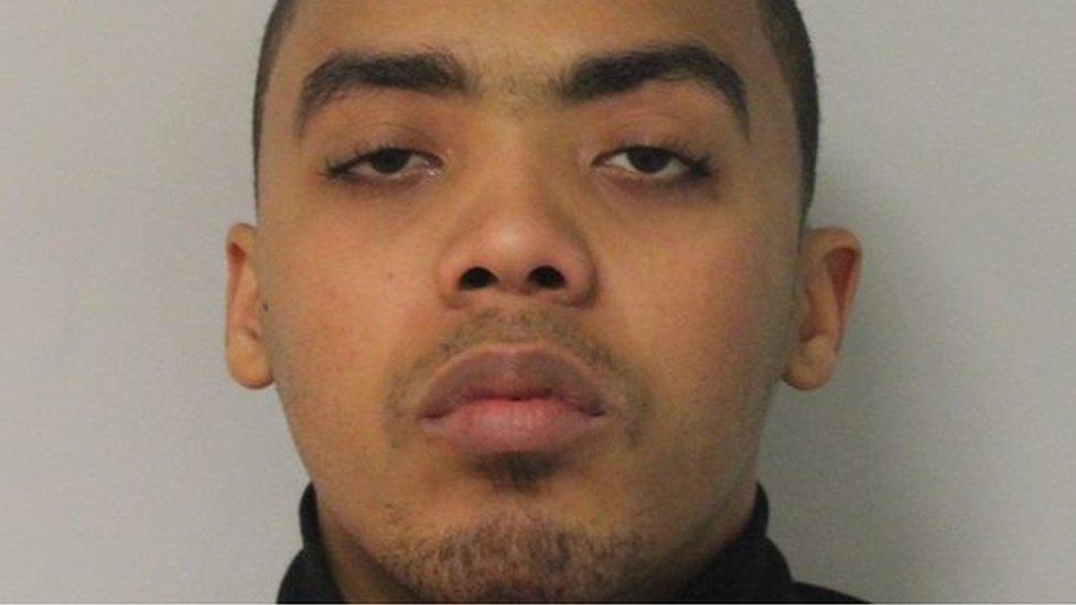 Man jailed for Islington Upper Street stab killing - BBC News