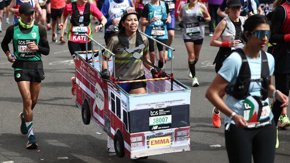 London Marathon 2024: Cool costumes and celebrity runners - BBC Newsround