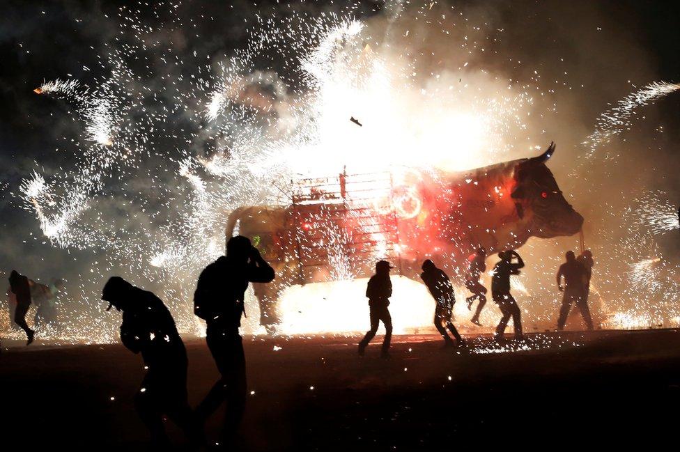 Week in pictures: 4-10 March 2017 - BBC News
