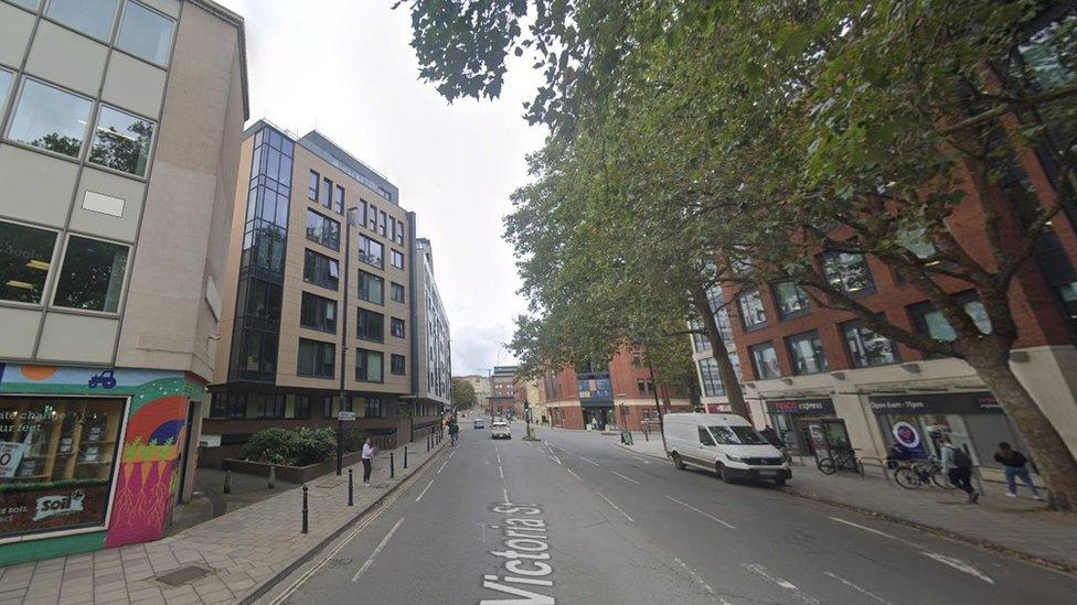 Bristol: Victoria Street construction to begin in October - BBC News