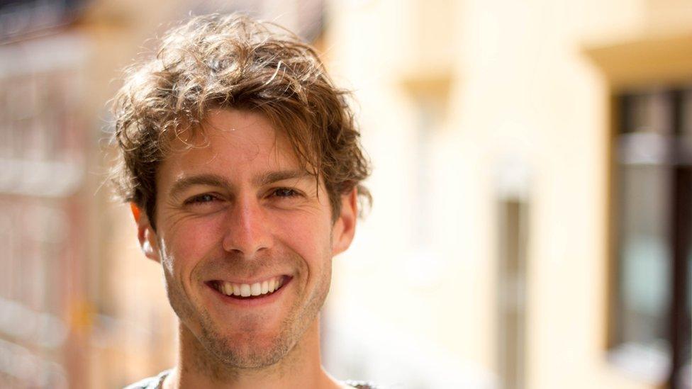 Could taking up running help you get a new job? - BBC News