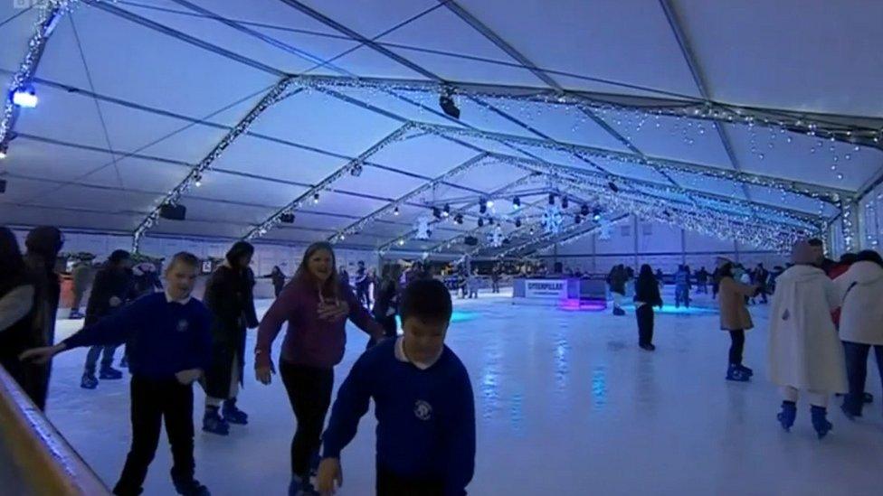Leicester sees return of festive ice rink - BBC News
