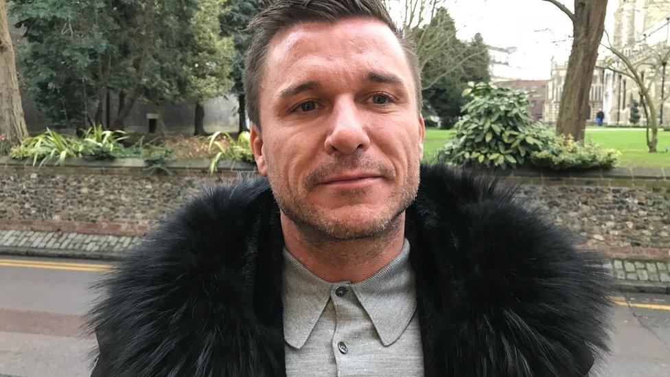 Glenn Tamplin: Billericay Town boss banned from driving - BBC News