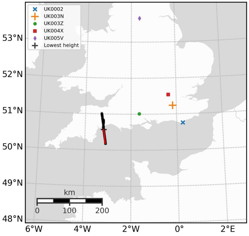 Hundreds spot 'spectacular' fireball across England - BBC News