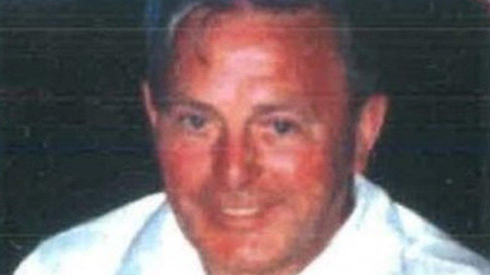 Hillsborough Inquests: Son found father among disaster dead - BBC News