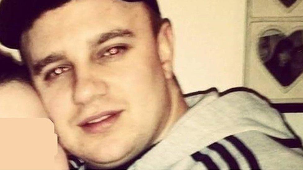 Men jailed for life over Greg Kelly 'money row' murder - BBC News