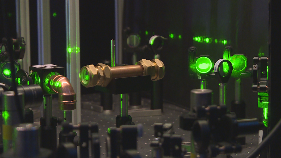 Heriot-Watt researchers build black hole simulation in lab - BBC News