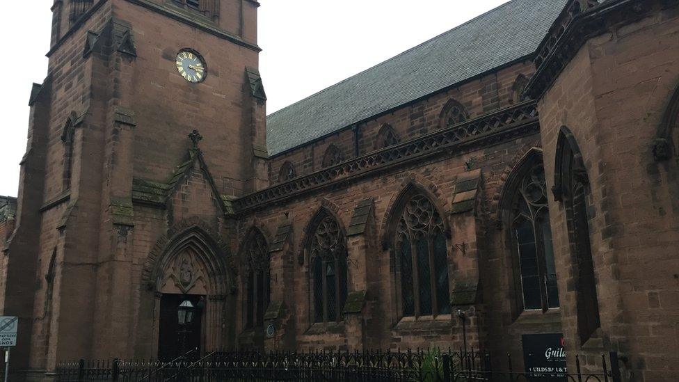 Partygoers left out of pocket after Chester venue closes - BBC News