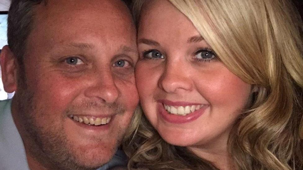 Woman pleads guilty to causing Bolton car crash death - BBC News