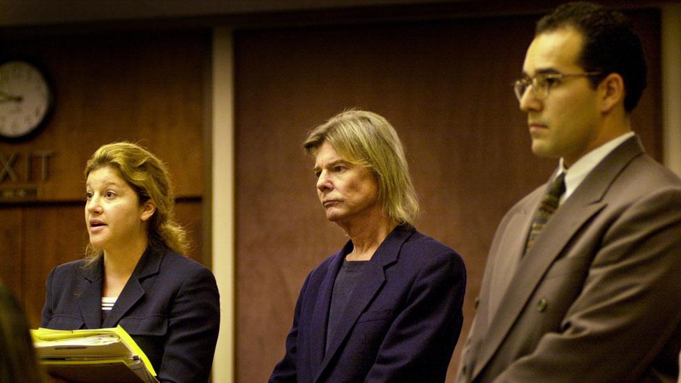 Jan-Michael Vincent: Tributes paid to late Airwolf actor - BBC News