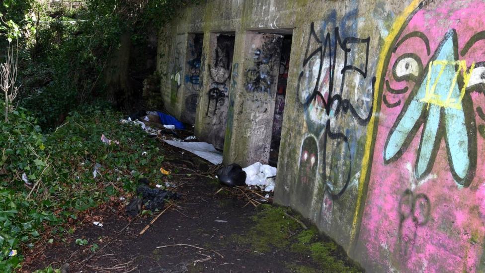 Police widen search in Salford torso murder investigation - BBC News