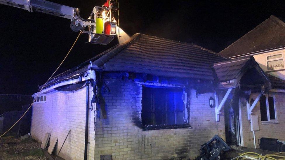Two people 'save' man from Stretham house fire - BBC News
