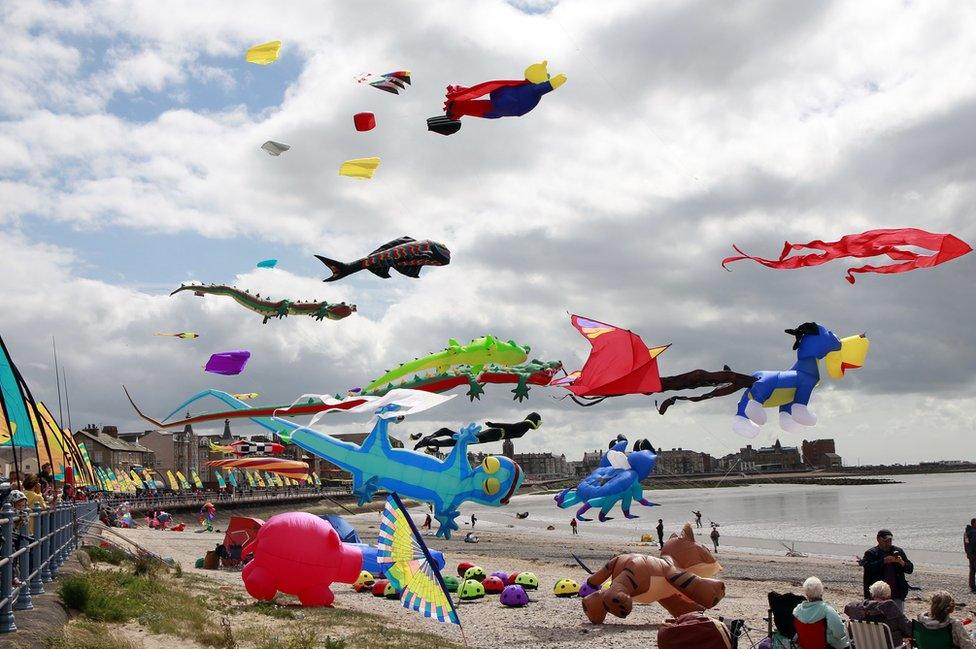 Your pictures: Flying high - BBC News