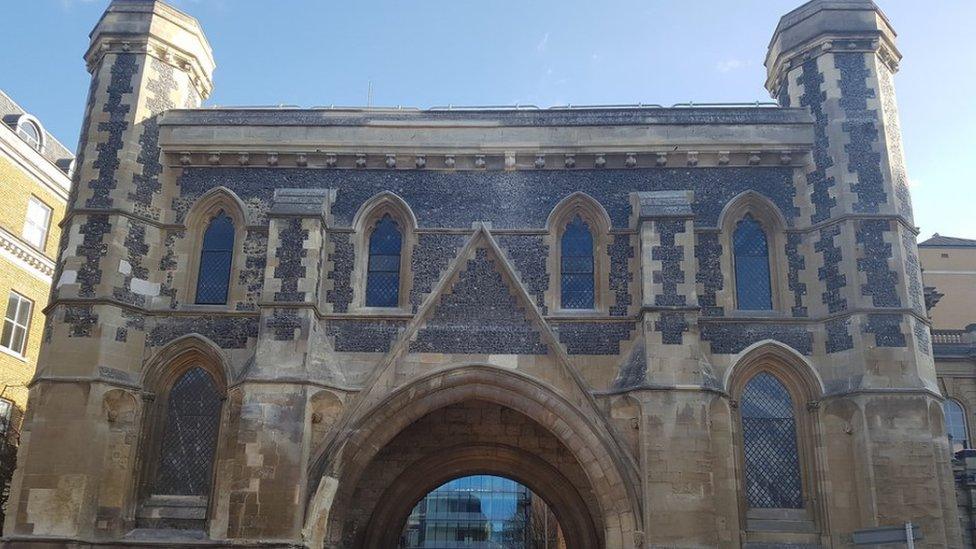 Reading Abbey Abbey ruins reopen after £3m repairs - BBC News