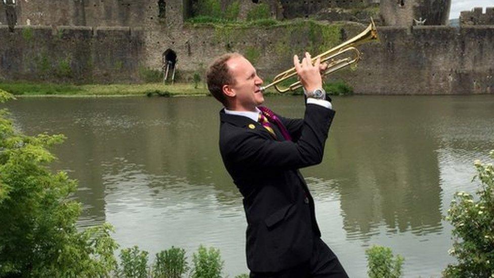 Ymgyrchydd Brexit UKIP, Sam Gould wedi marw o ganser - BBC Cymru Fyw