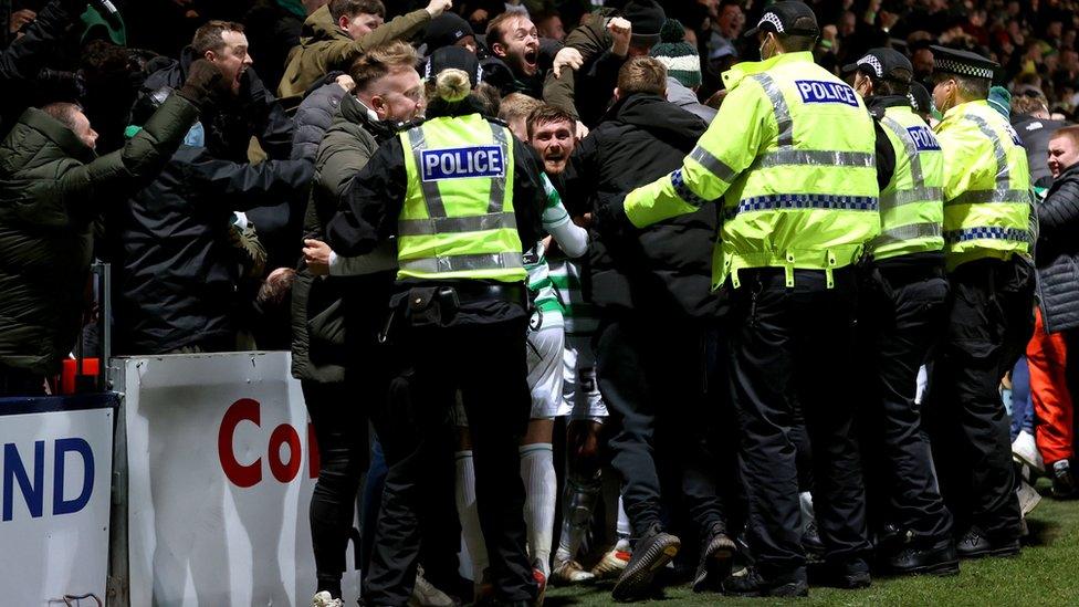 Police probe disorder at Ross County-Celtic match - BBC News