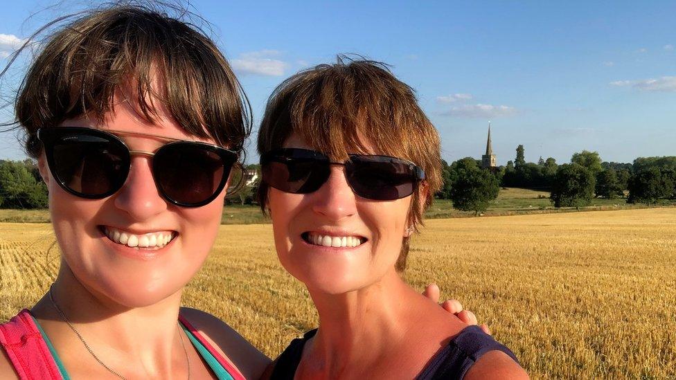 Daughter's NHS plea after mum dies from rare cancer - BBC News