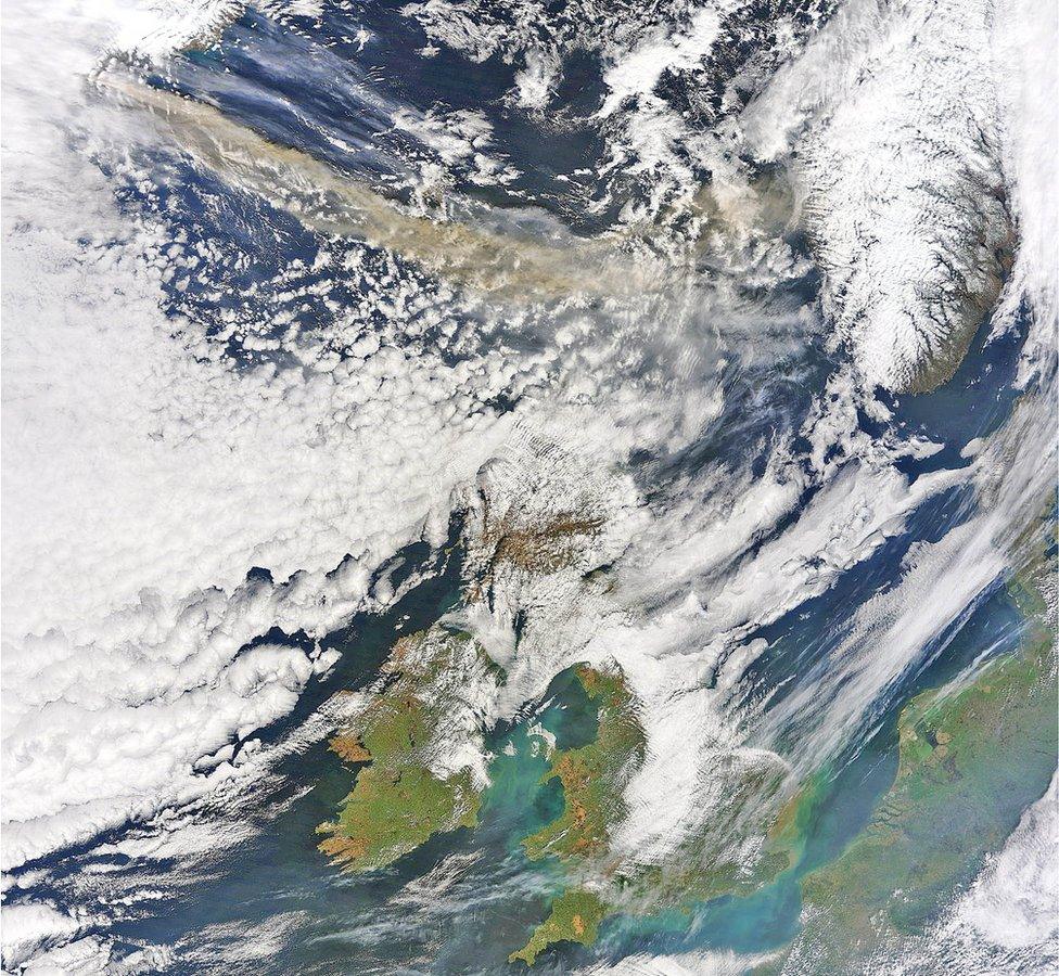 'Better estimate' of volcanic ash cloud return - BBC News