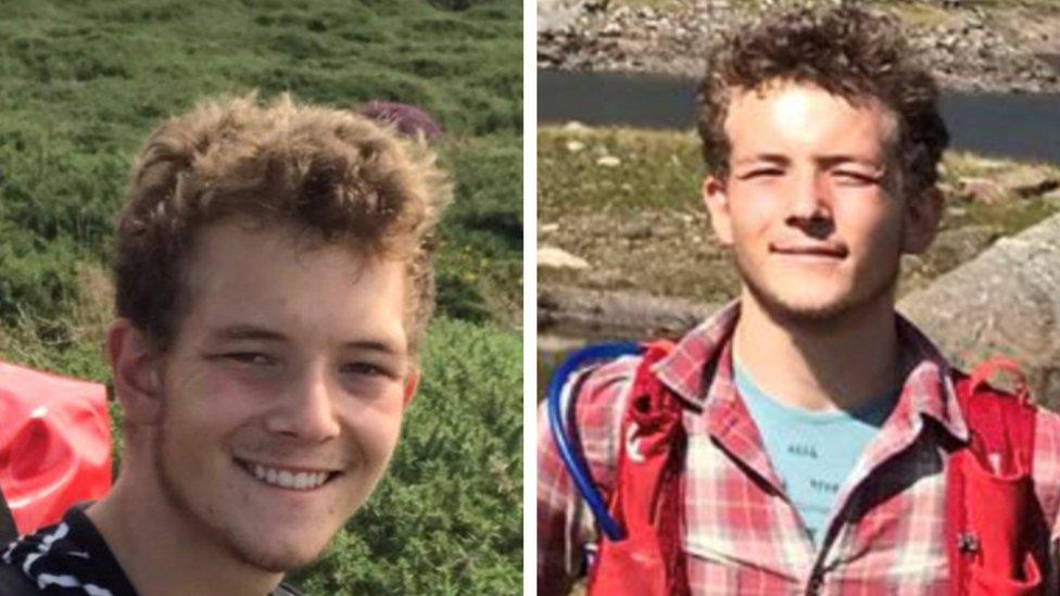 Body found in hunt for teenager missing from Somerset - BBC News