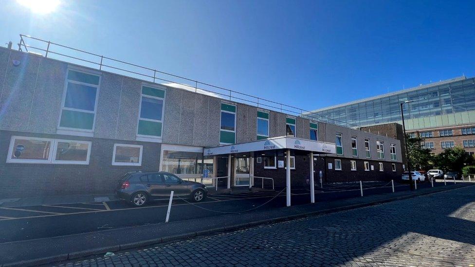 Mental health campaigner welcomes new Dundee crisis centre - BBC News