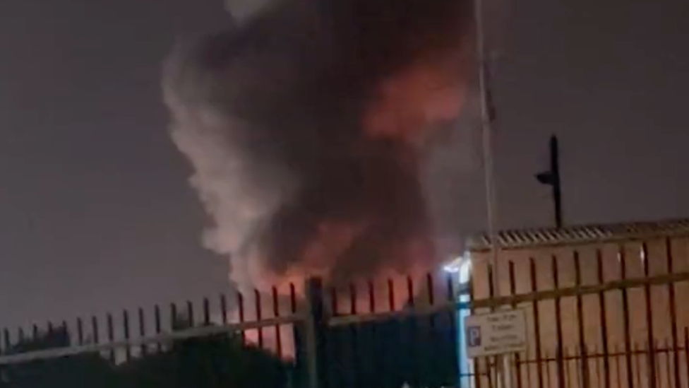 Wolverhampton commercial unit collapses after fire - BBC News