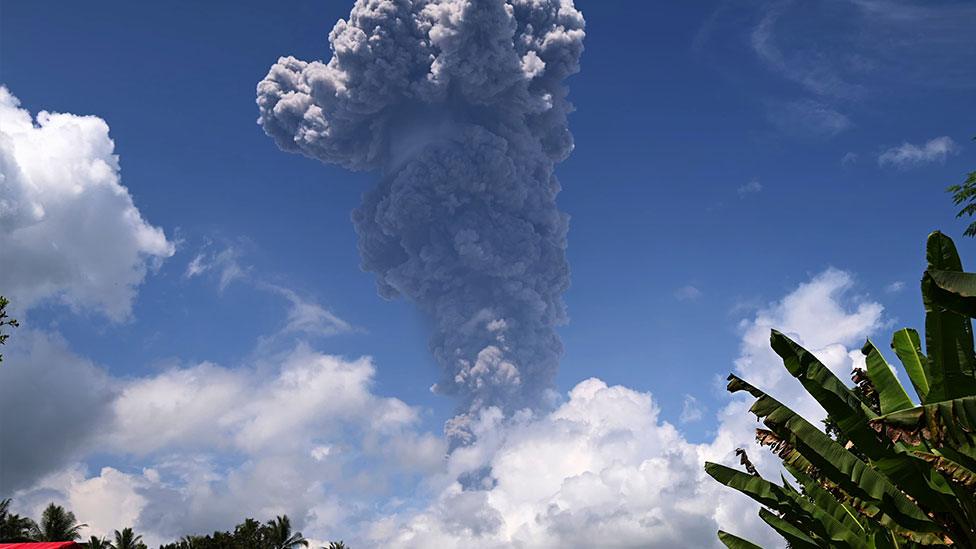 Mount Ibu: Indonesia's second-most active volcano erupts again - BBC ...