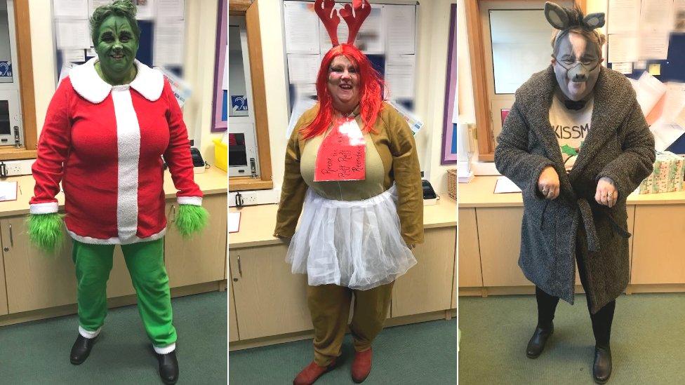 The school helper who goes 100% Christmas! - BBC Newsround