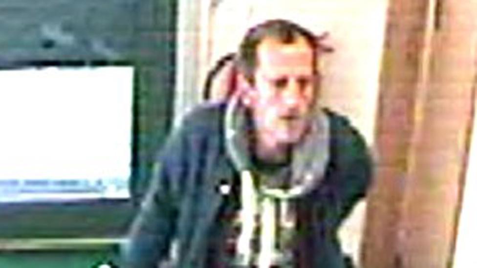 Scunthorpe homeless drugs row murderer jailed - BBC News
