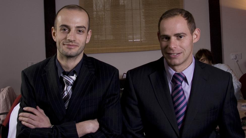 Rugs to riches: The carpet seller who became a multimillionaire - BBC News