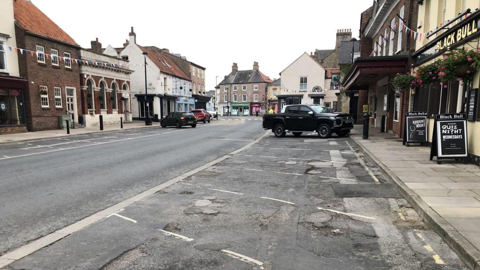 Eight months of roadworks to start in Pocklington - BBC News