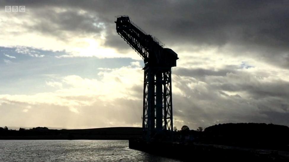 Repair plan for iconic crane after safety alert - BBC News