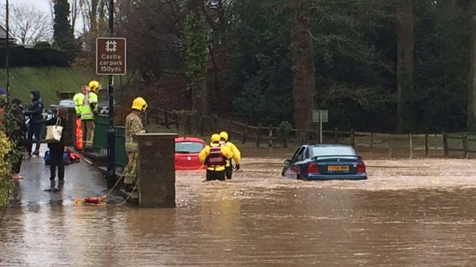 Floods cause disruption across across the Midlands - BBC News