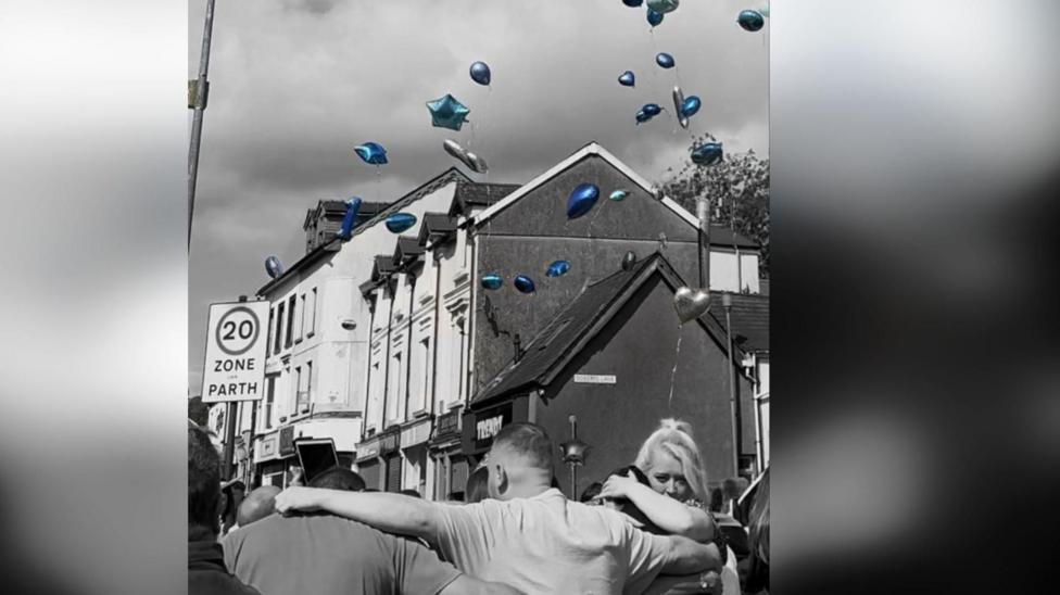 Benidorm holidaymaker Harvey Dominy, 21, found dead in room - BBC News