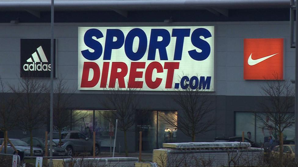 Safety concerns in Sports Direct town over 'carved up houses' - BBC News