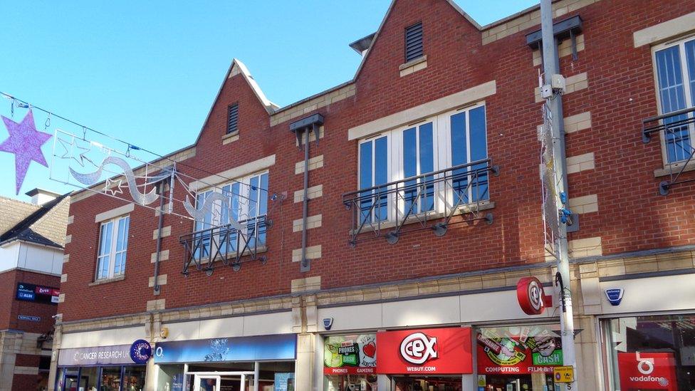 Sutton Coldfield retail park bought by council in £15.6m deal - BBC News