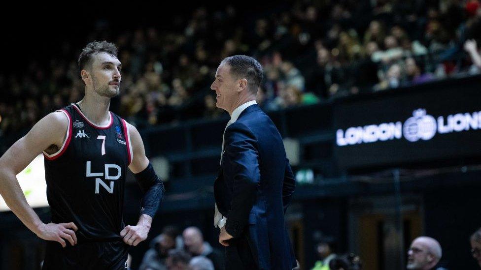 London Lions on EuroCup run making history for British basketball - BBC News