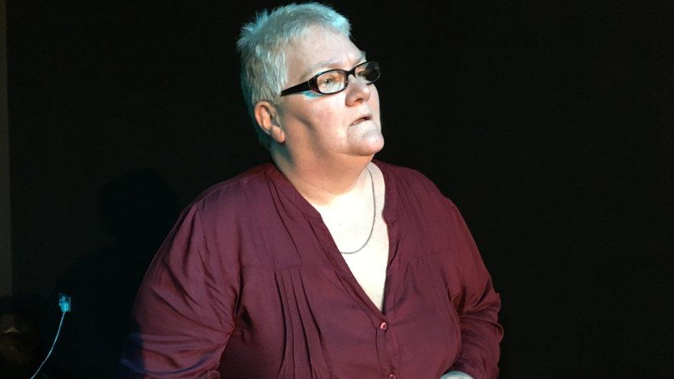 Derry murder victim's sister in gun attacks play - BBC News