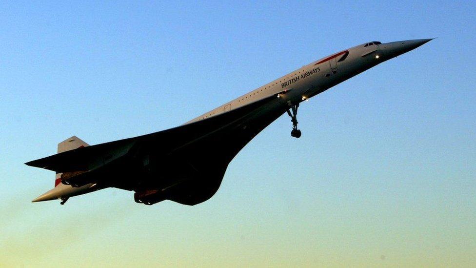 Concorde nose cone sold for £63,000 at auction - BBC News