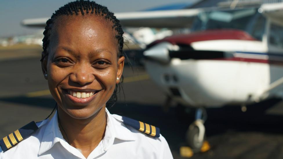 Female pilots: Which airline has the highest number? - BBC News