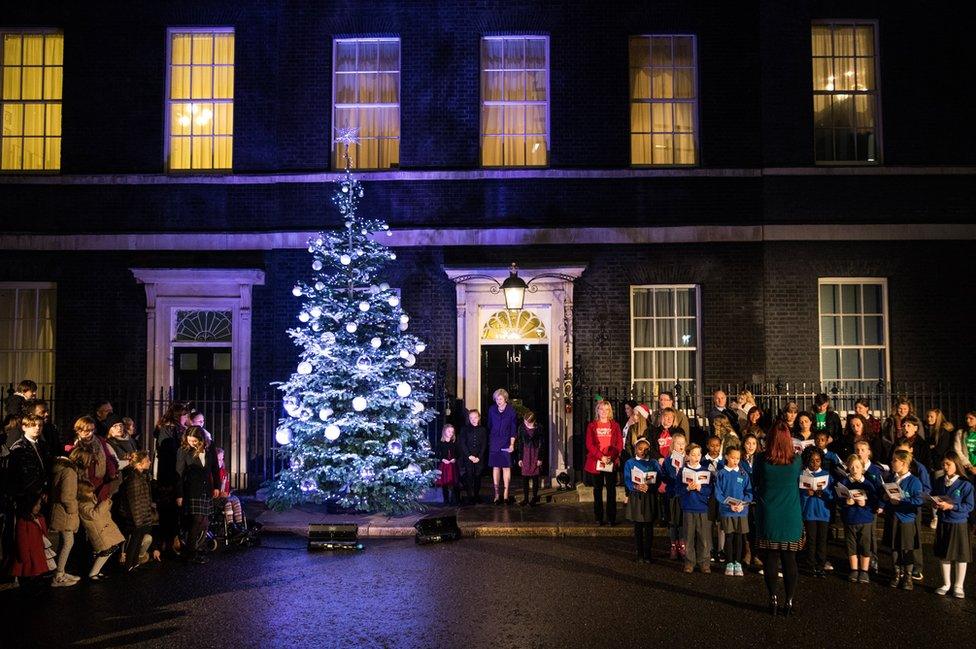 Week in pictures: 3-9 December 2016 - BBC News