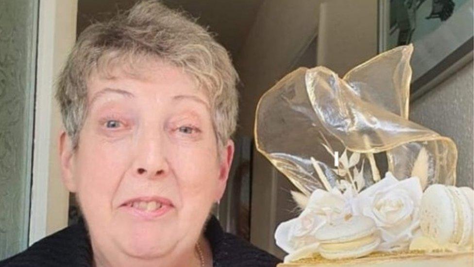 M6 crash: Drug driver who killed woman in M6 crash jailed - BBC News