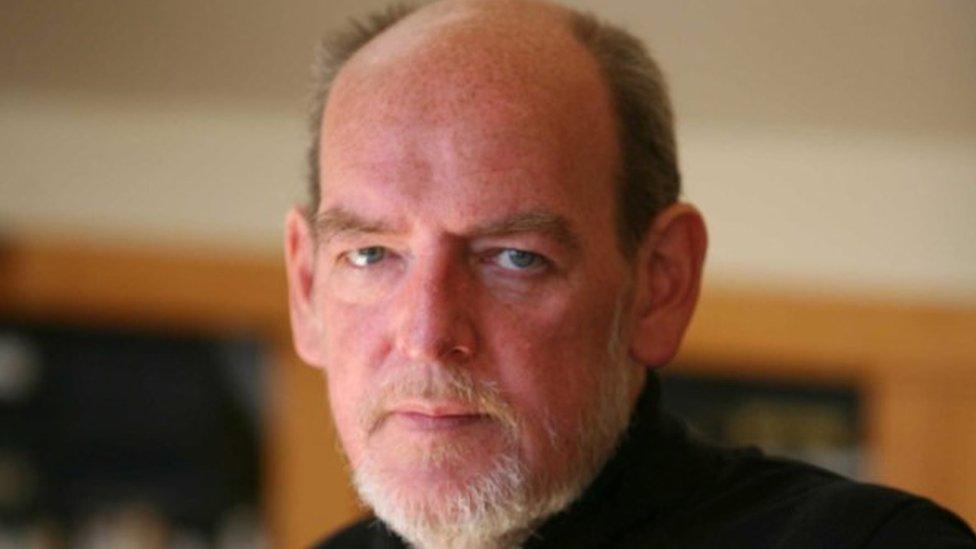 Herald writer and columnist Ian Bell dies at age of 59 - BBC News