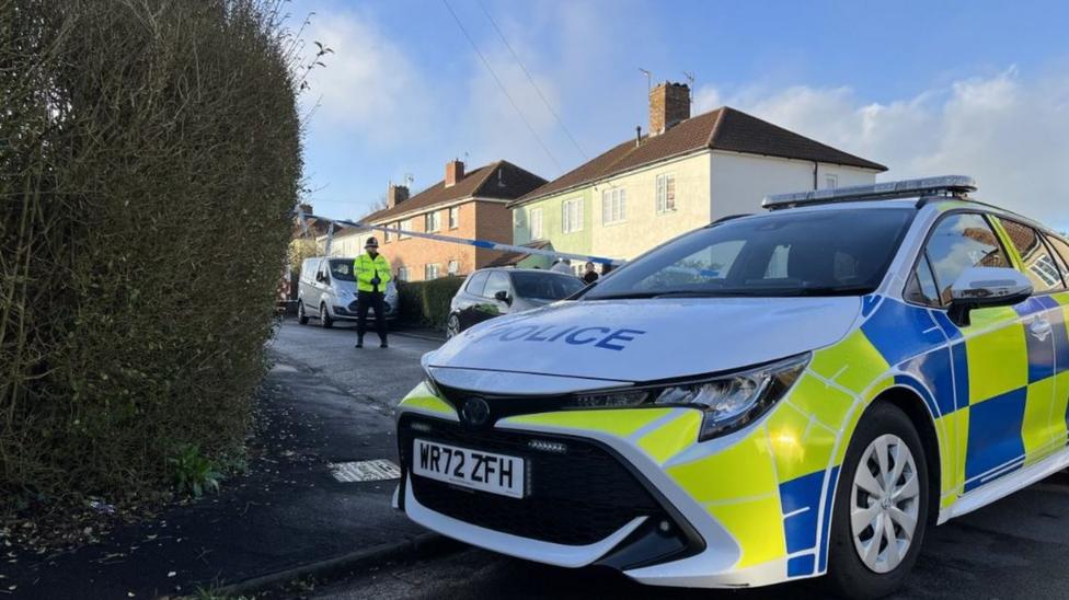 Baby among three children found dead in Bristol house - BBC News