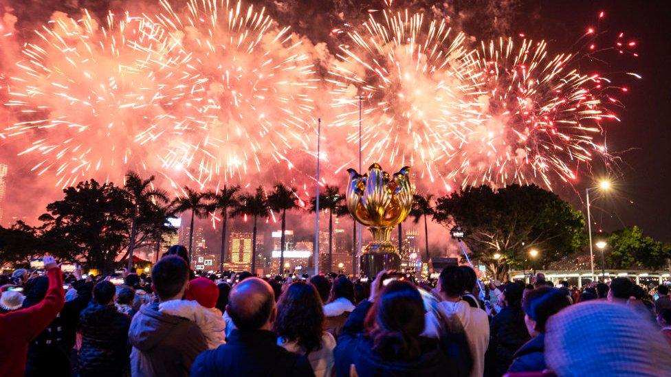 Lunar New Year: Year of the Dragon celebrated around the world - BBC ...