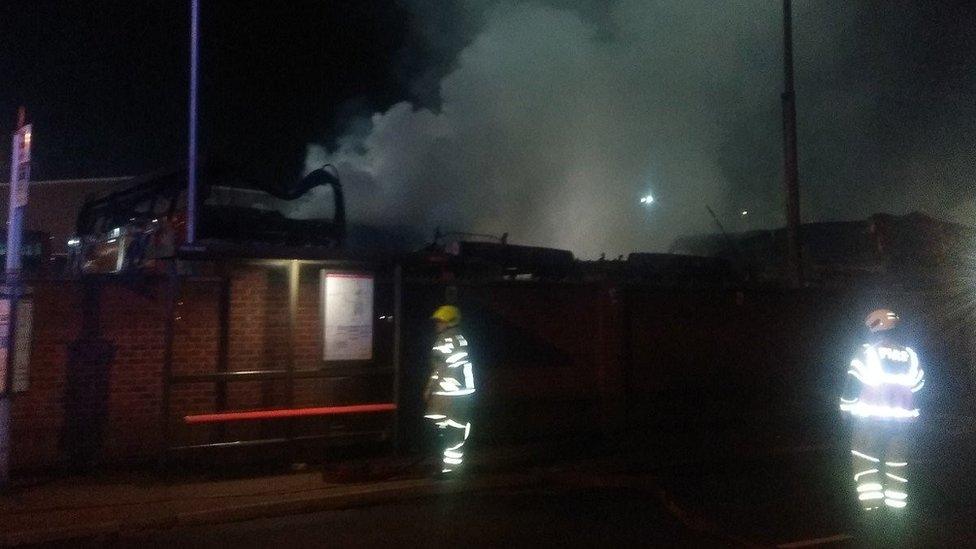 Orpington depot fire: Seven buses destroyed - BBC News