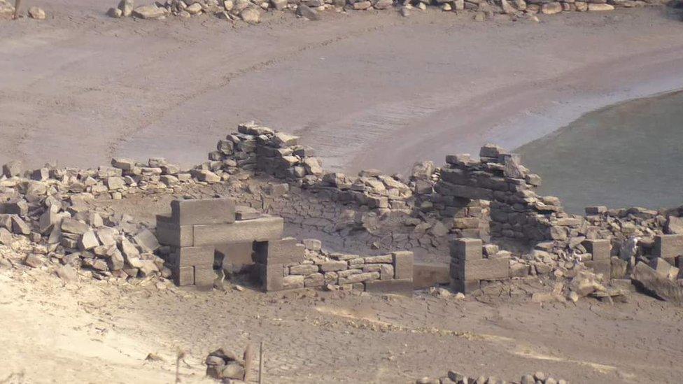 Scar House Reservoir: Sunken medieval village reappears - BBC News